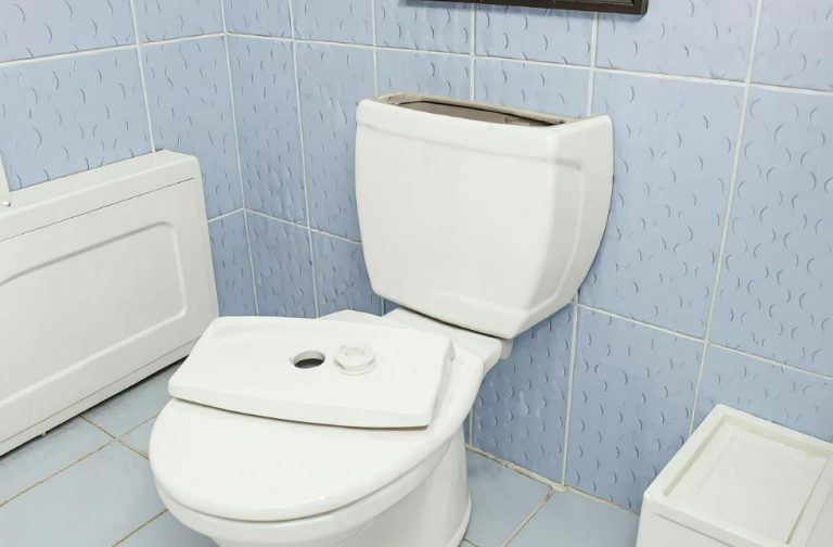 Toilet Cistern Replacement | How to Change a Cistern